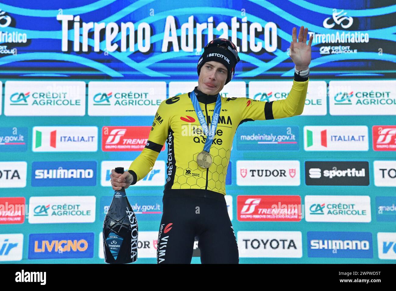 Vingegaard Hansen Jonas Team Visma | Lease A Bike celebrates on the ...