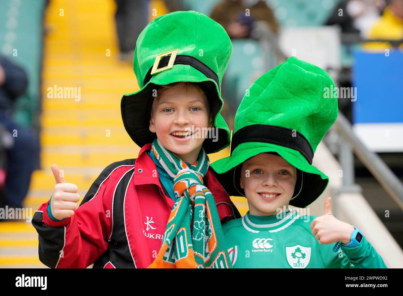 Young Irish fans before the 2024 Guinness 6 Nations match England vs ...