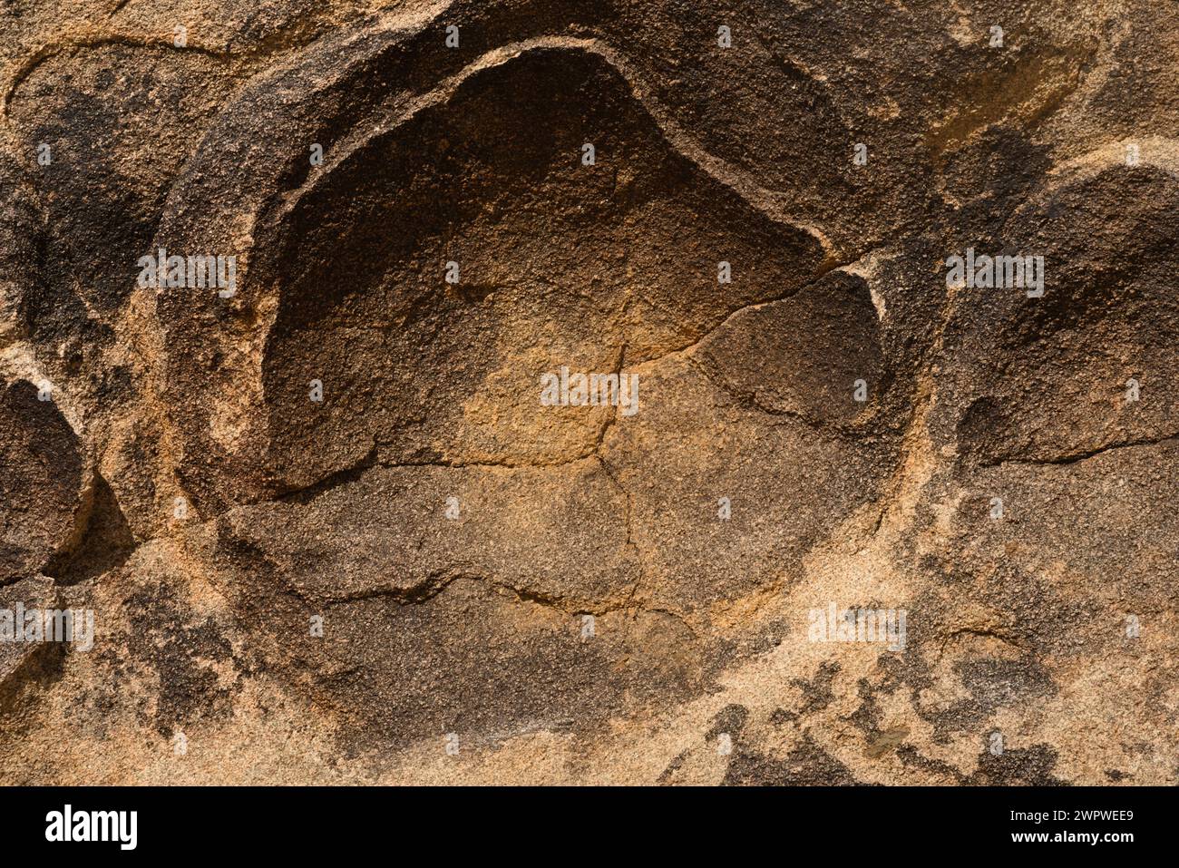 Boulder /stone formation detailing lines & patterns. Representing ...