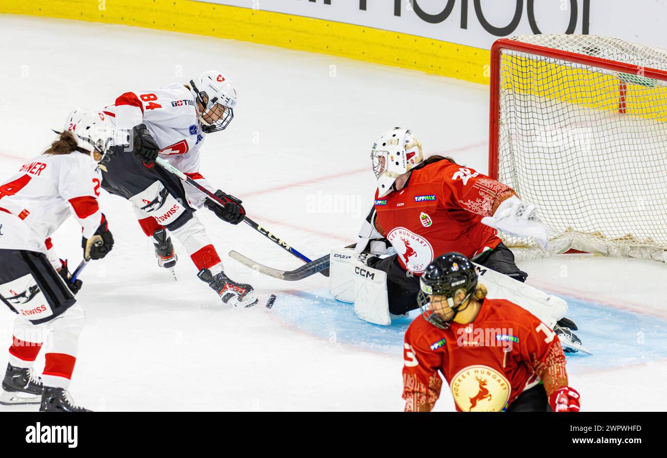 Ungarische frauen hi-res stock photography and images - Alamy