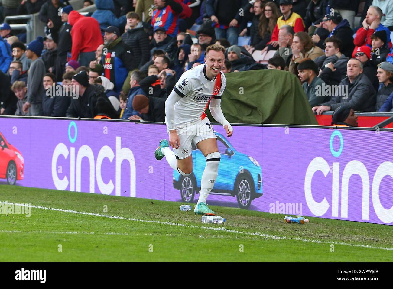 Selhurst Park, Selhurst, London, UK. 9th Mar, 2024. Premier League ...