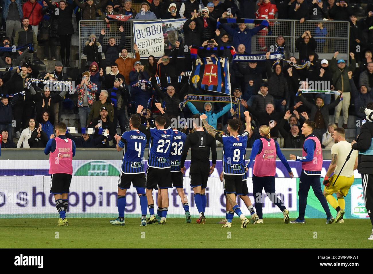 Pisa, Italy. 09th Mar, 2024. Players of Pisa greet their fans during ...