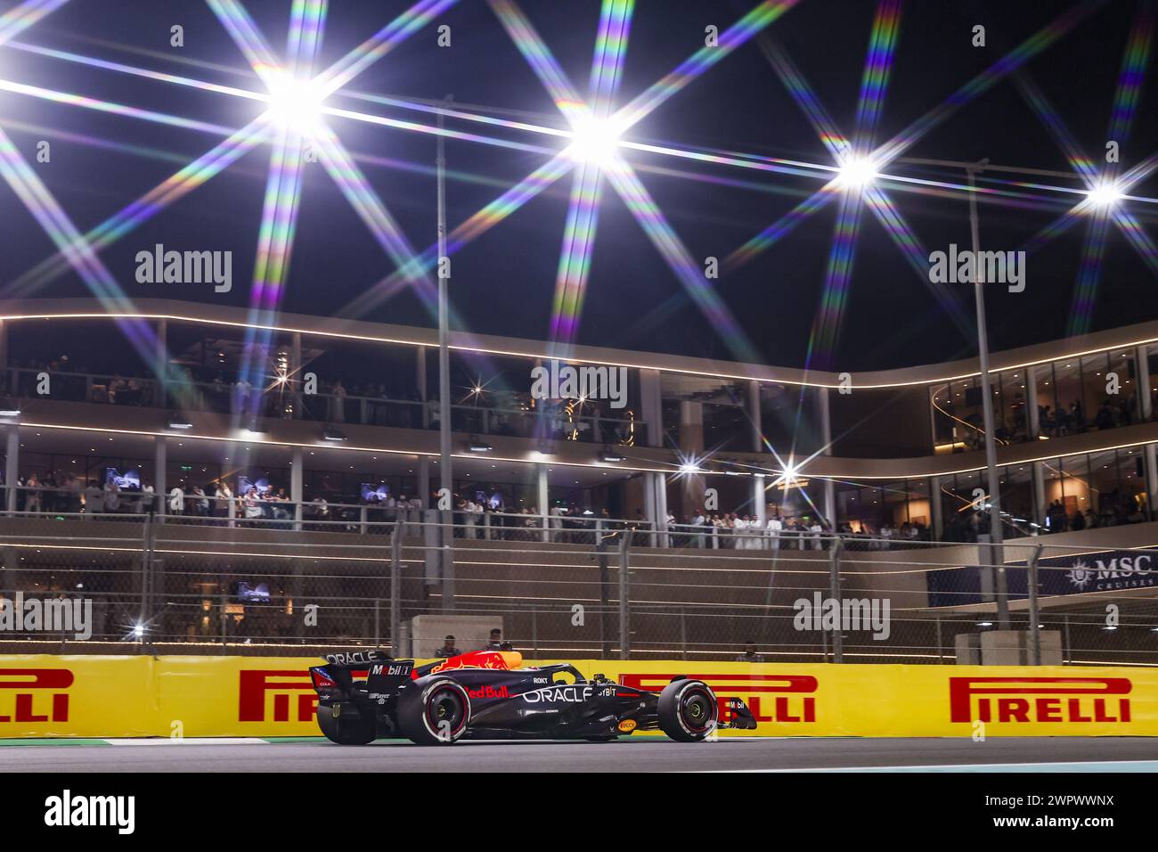 01 VERSTAPPEN Max (nld), Red Bull Racing RB20, action during the ...