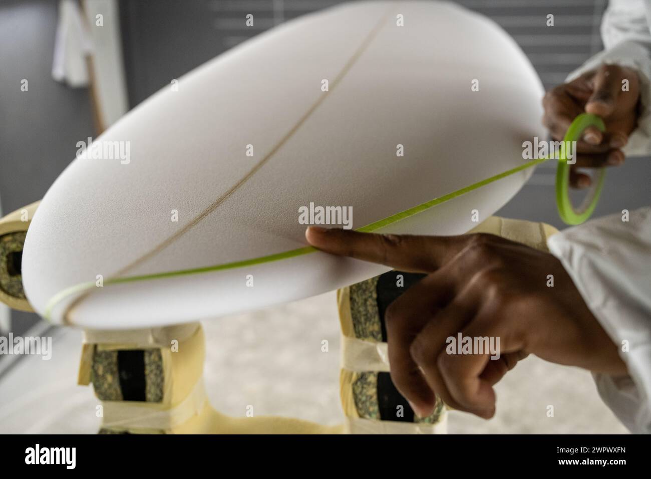 Surfboard workshop hi-res stock photography and images - Alamy