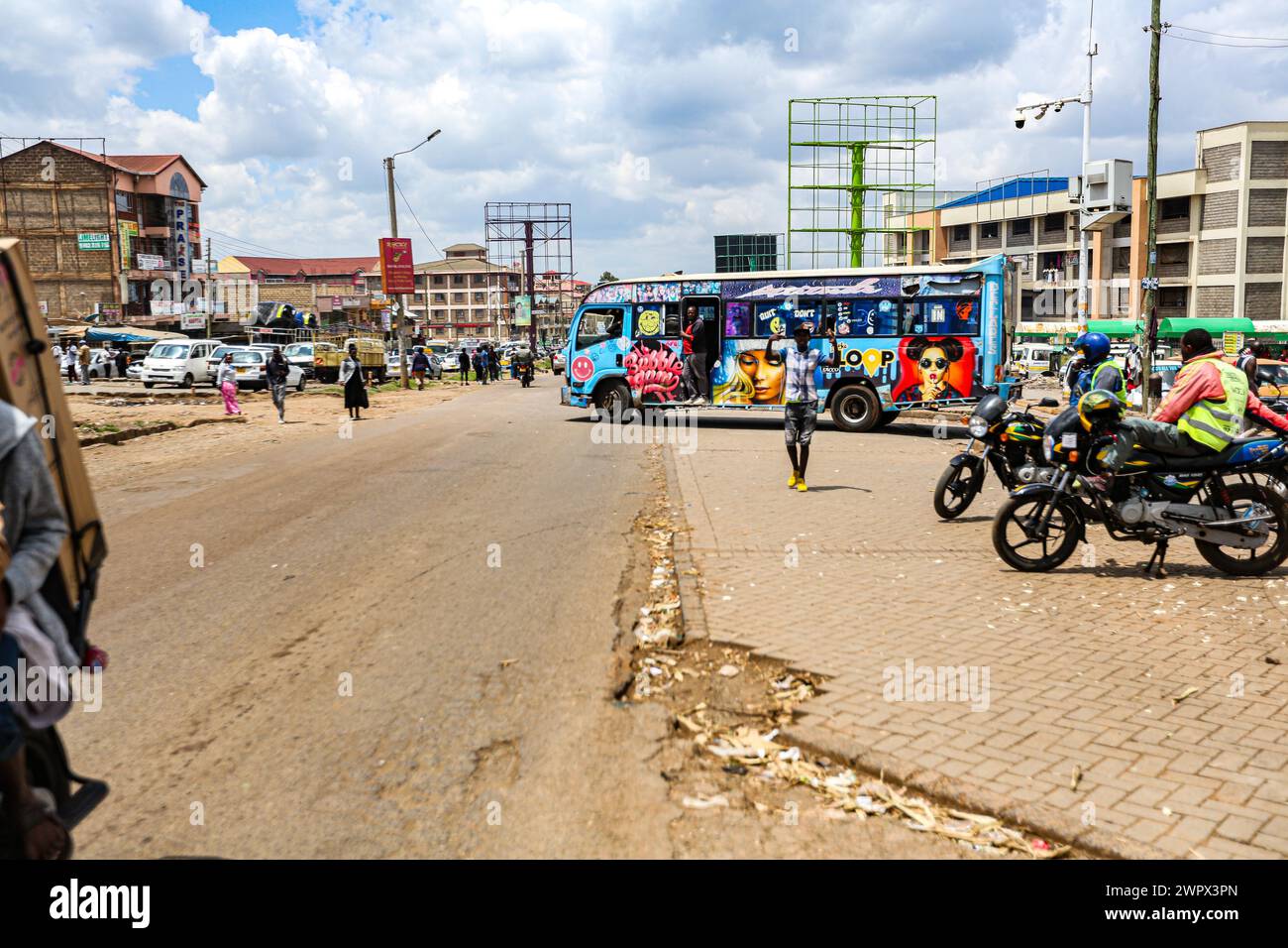 Nairobi, Nairobi, Kenya. 9th Mar, 2024. A matatu turns into traffic in ...