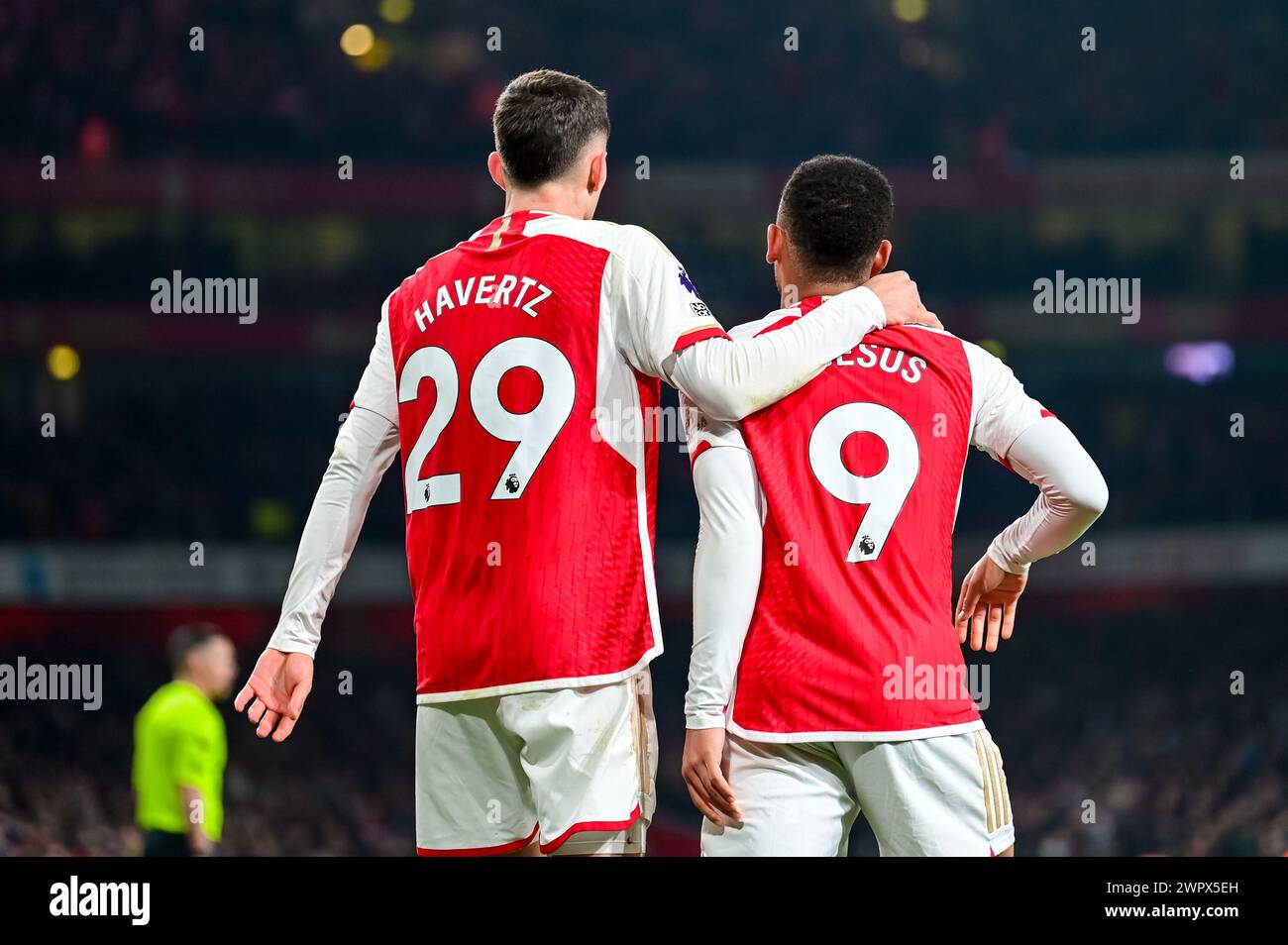 Kai Havertz of Arsenal FC celebrates scoring in the second half to give ...