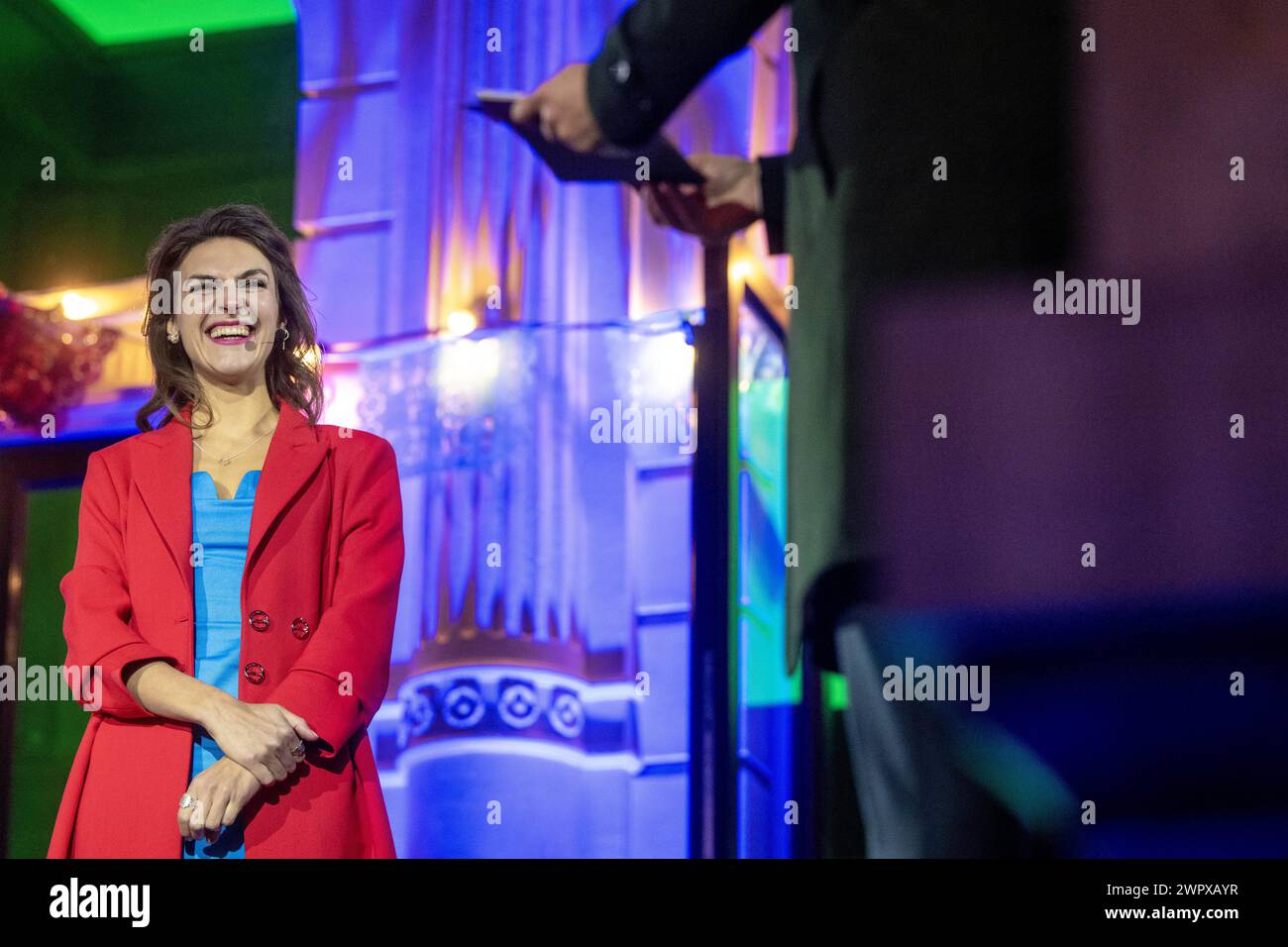AMSTERDAM - Anna is the Mole during the final of the TV program Wie is ...