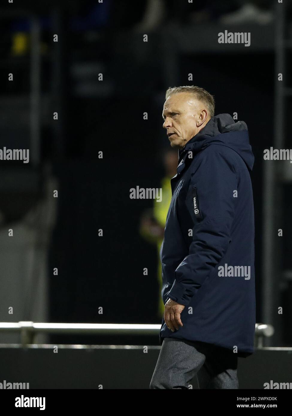 WAALWIJK - Vitesse coach Edward Sturing is disappointed during the ...
