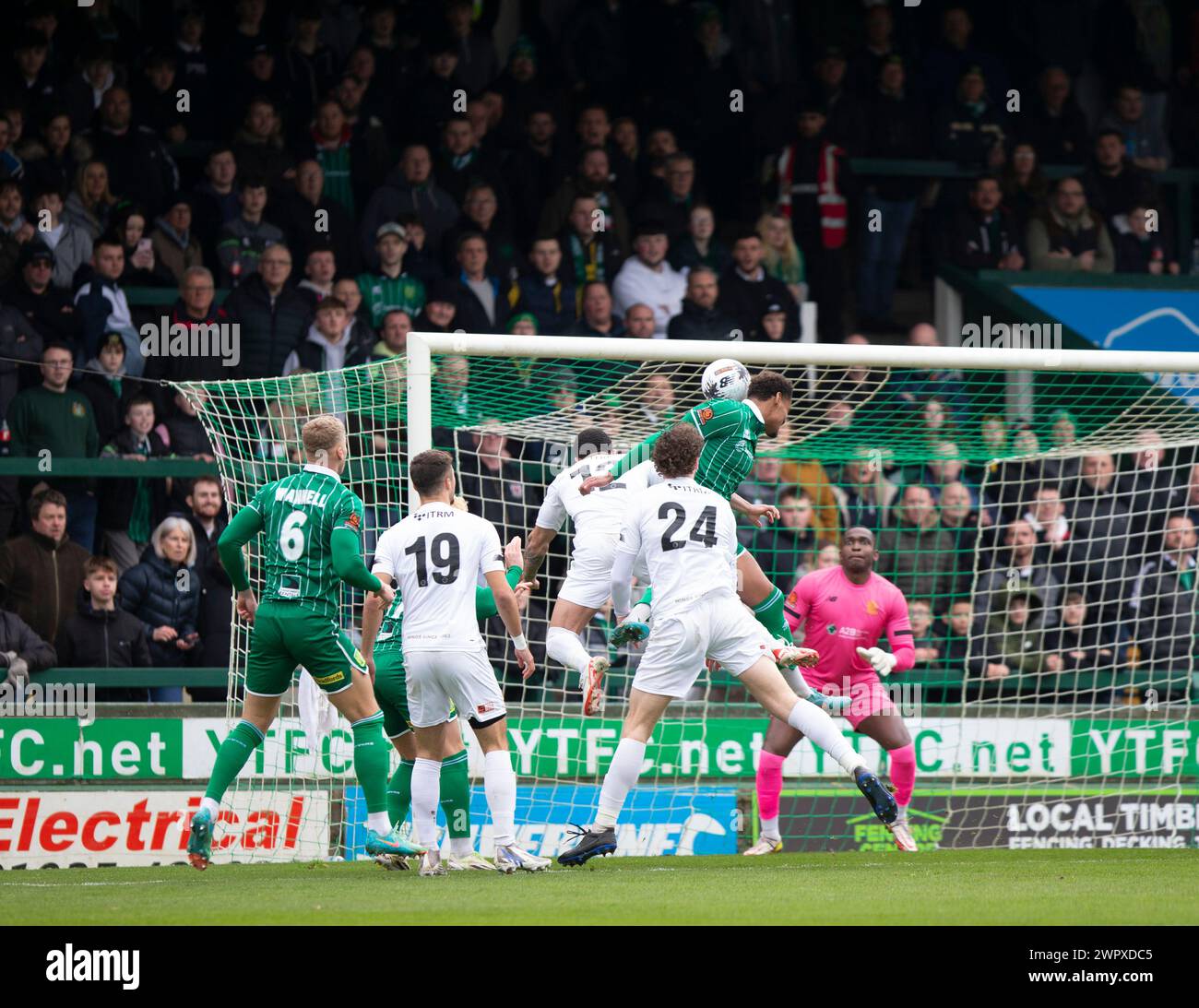 Morgan Williams of Yeovil Town and Choiri Johnson of Welling United ...