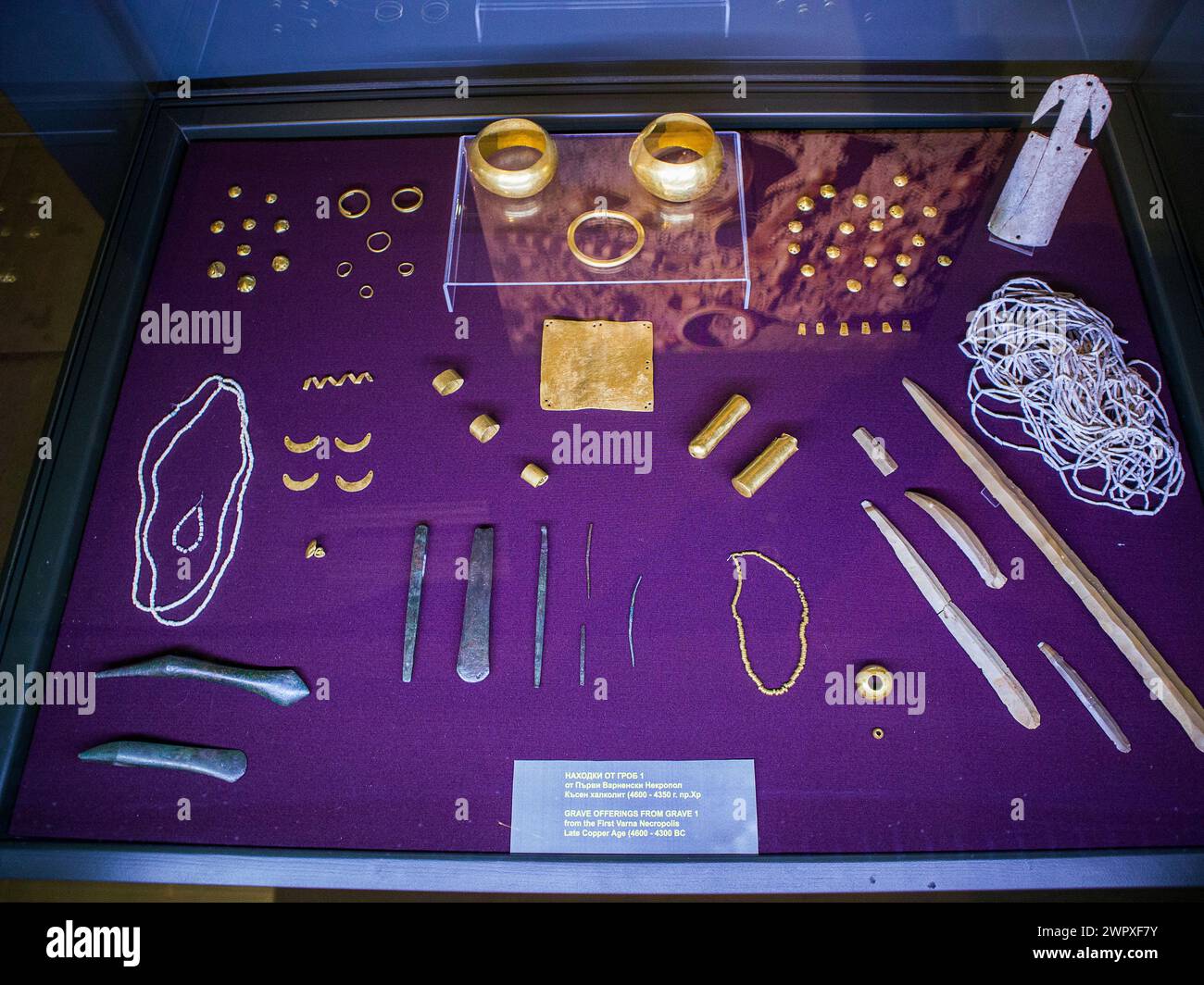 Treasures of the Varna chalcolith necropolis. Museum: Varna ...