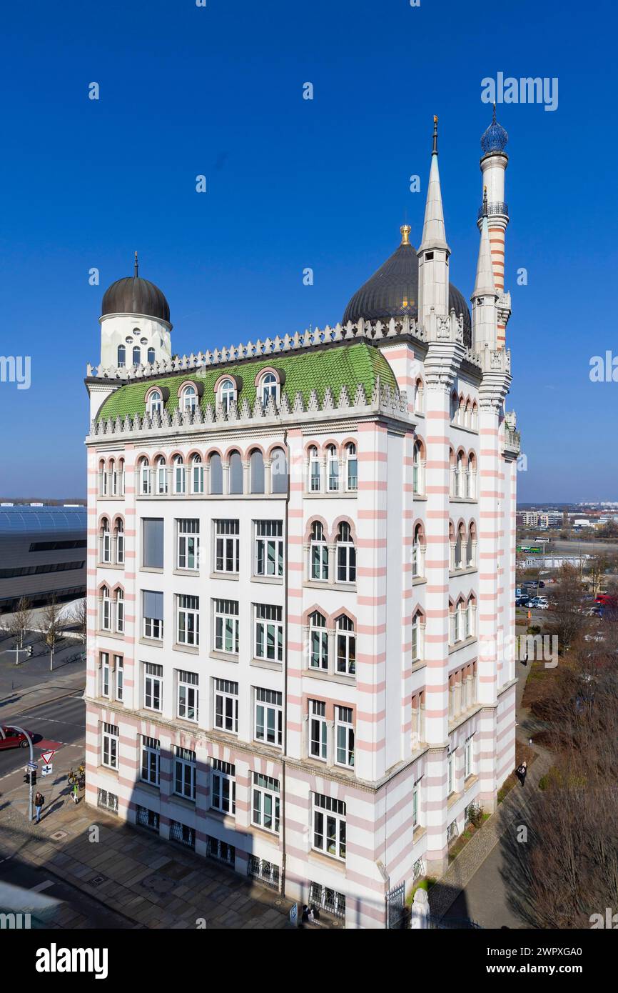 Construction of the Yenidze cigarette factory at Weisseritzstrasse 3 in ...