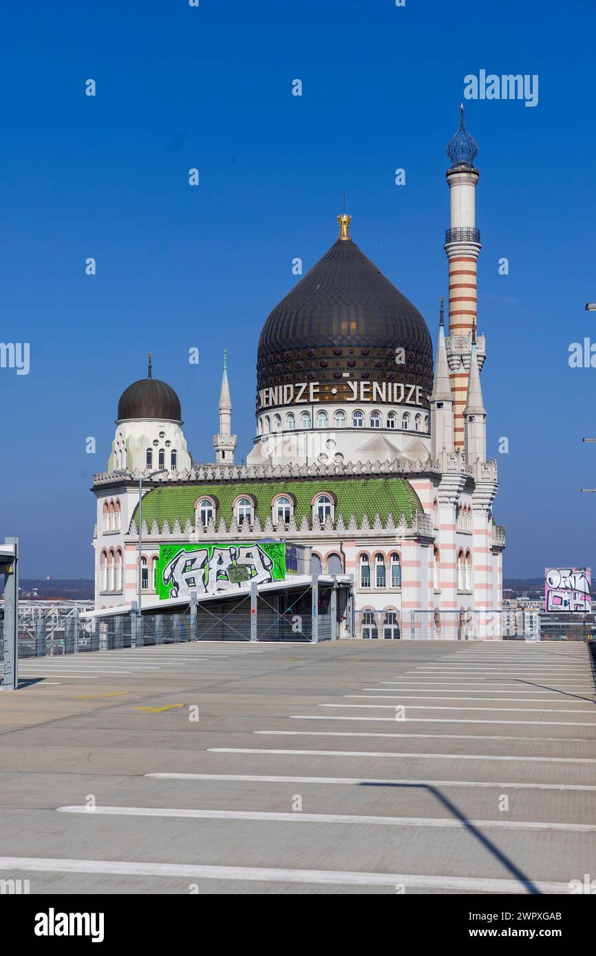 Construction of the Yenidze cigarette factory at Weisseritzstrasse 3 in ...