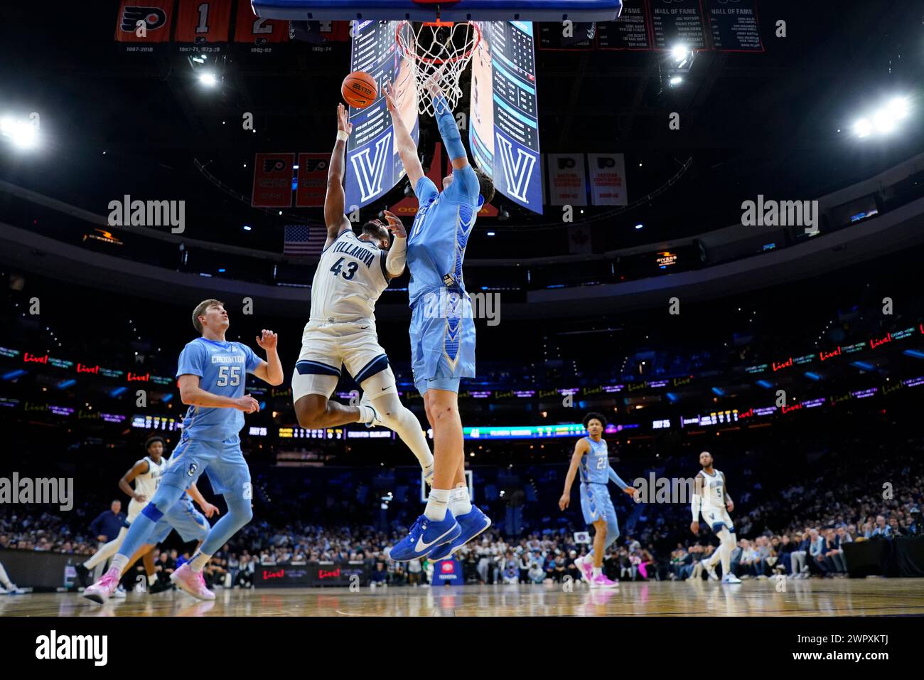Villanova's Eric Dixon (43) goes up for a shot against Creighton's Ryan ...