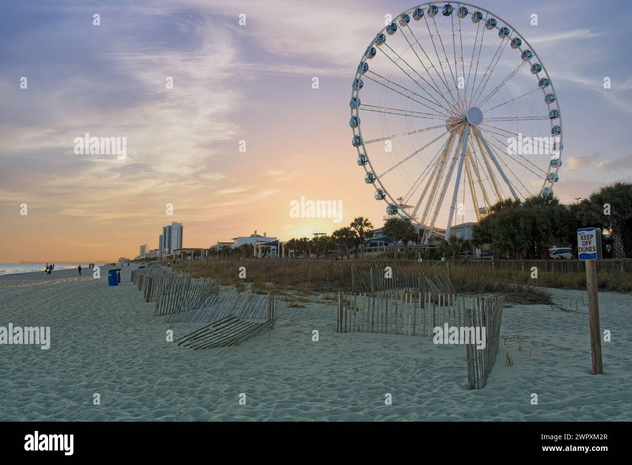 Beach side ferris wheel at sunset in Myrtle Beach Stock Photo - Alamy