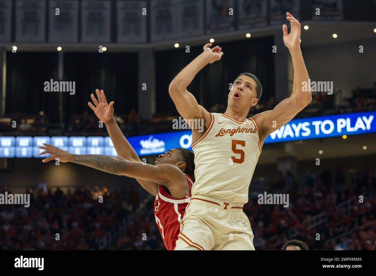 AUSTIN, TX - MARCH 09: Texas Longhorns forward Kadin Shedrick (5) and ...