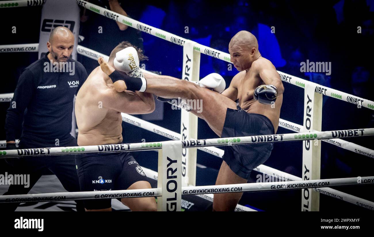 Amateur boxing muscular build hi-res stock photography and images - Alamy