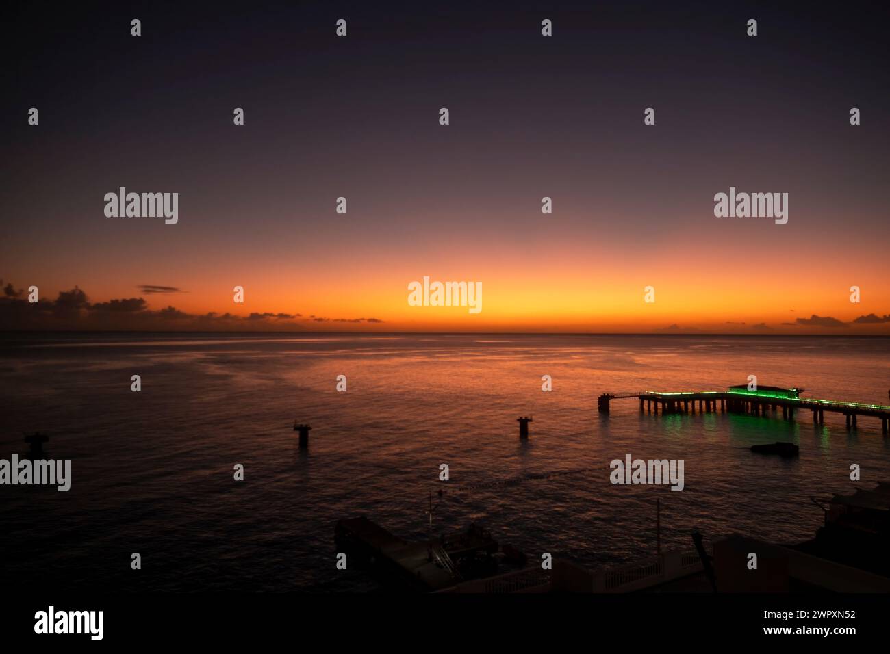 Magnificent ocean view light waves hi-res stock photography and images ...
