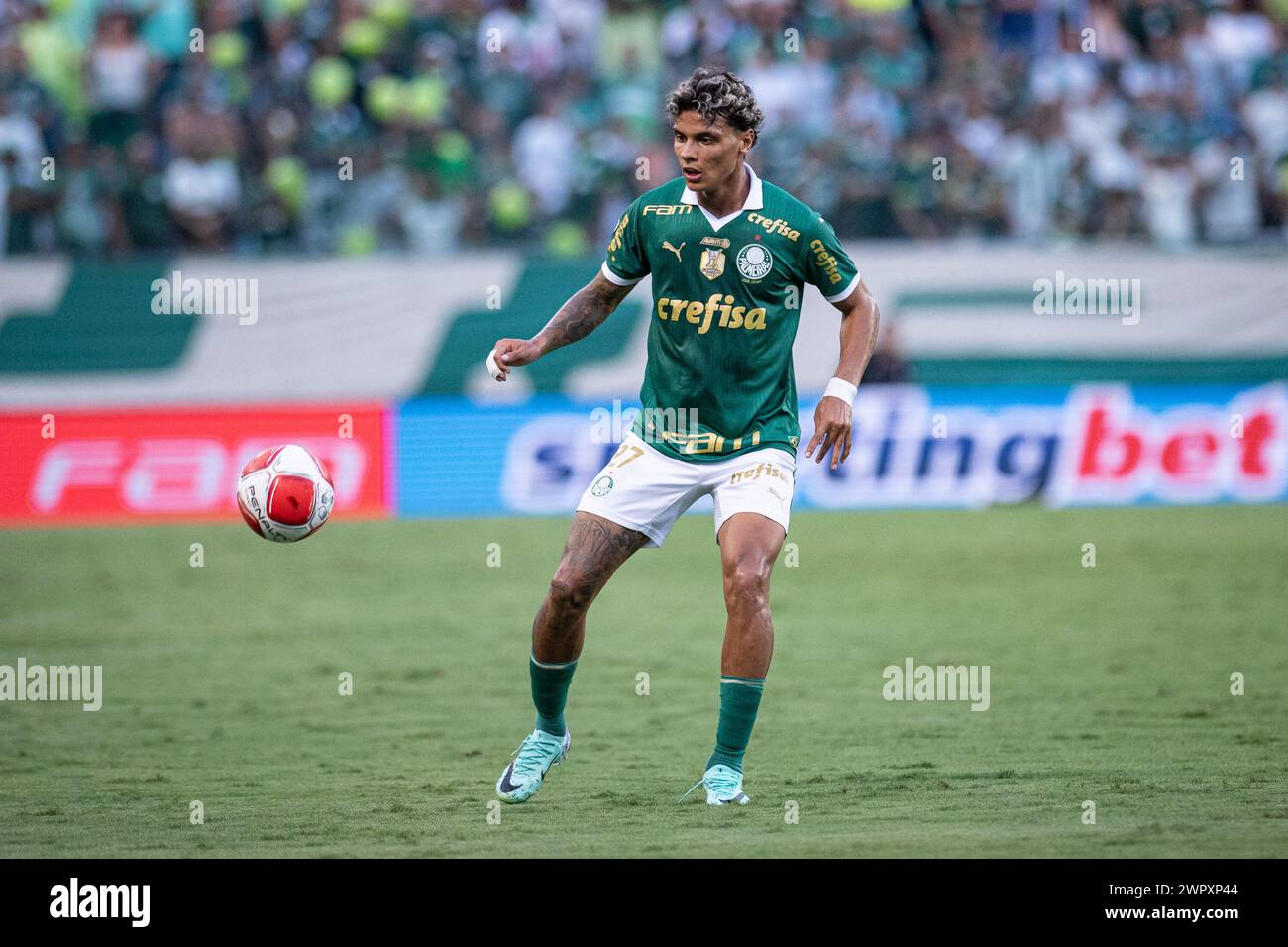 Richard rios hi-res stock photography and images - Alamy