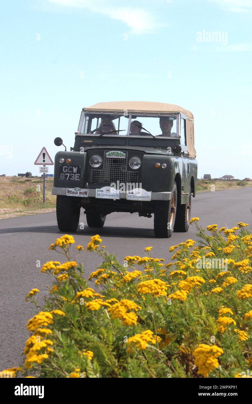 LAND ROVER DEFENDER SERIES 2 Stock Photo - Alamy