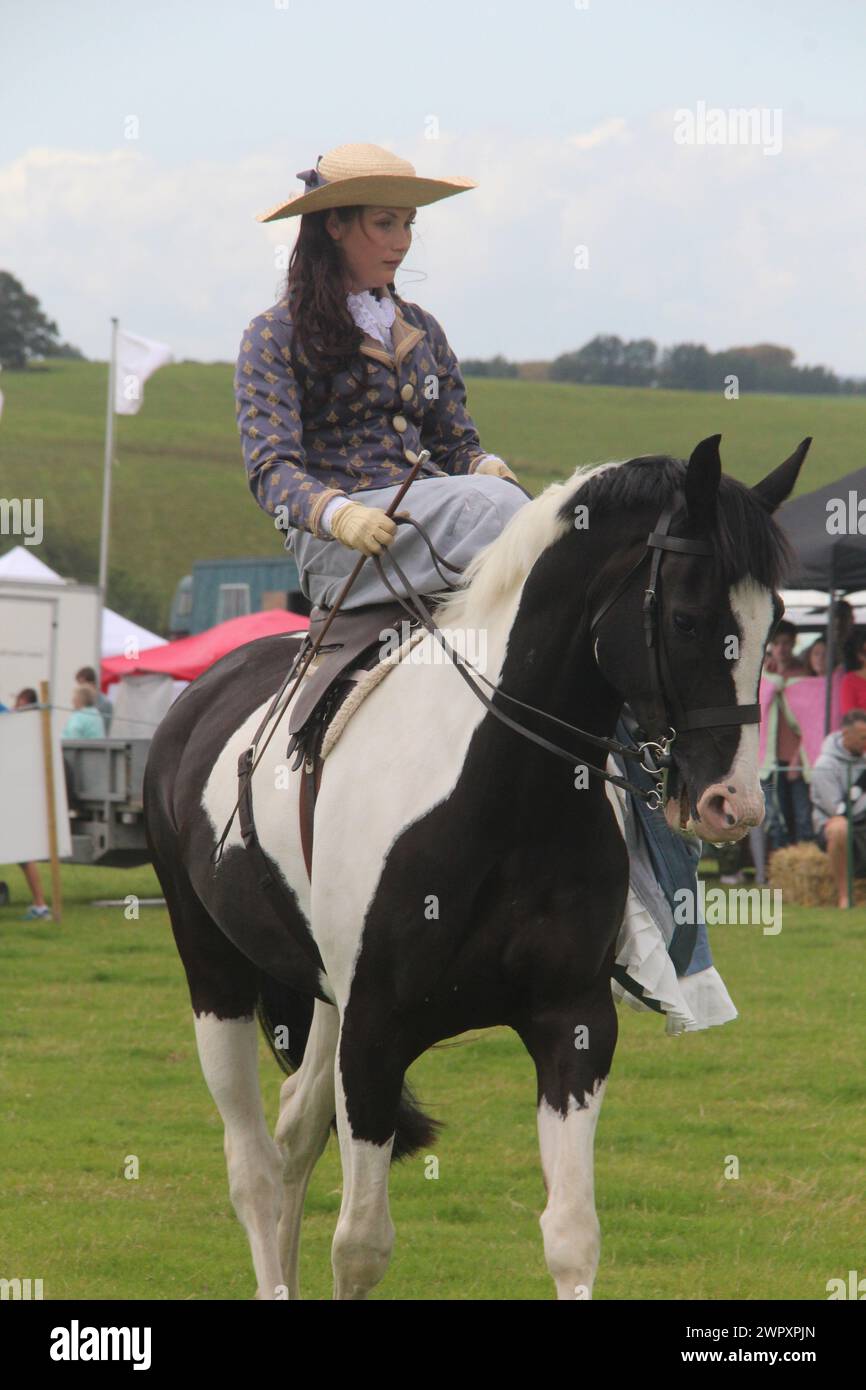 Sidesaddle saddle hi-res stock photography and images - Alamy
