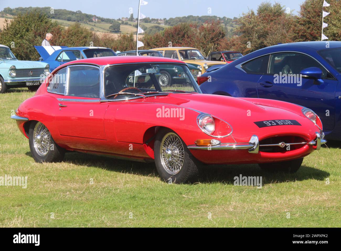 A JAGUAR E-TYPE CLASSIC CAR Stock Photo - Alamy