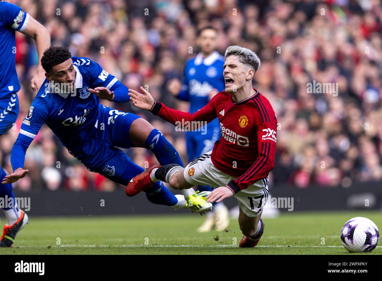 Alejandro garnacho everton hi-res stock photography and images - Alamy