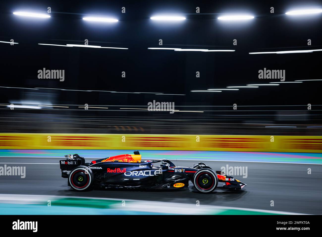 01 VERSTAPPEN Max (nld), Red Bull Racing RB20, action during the ...