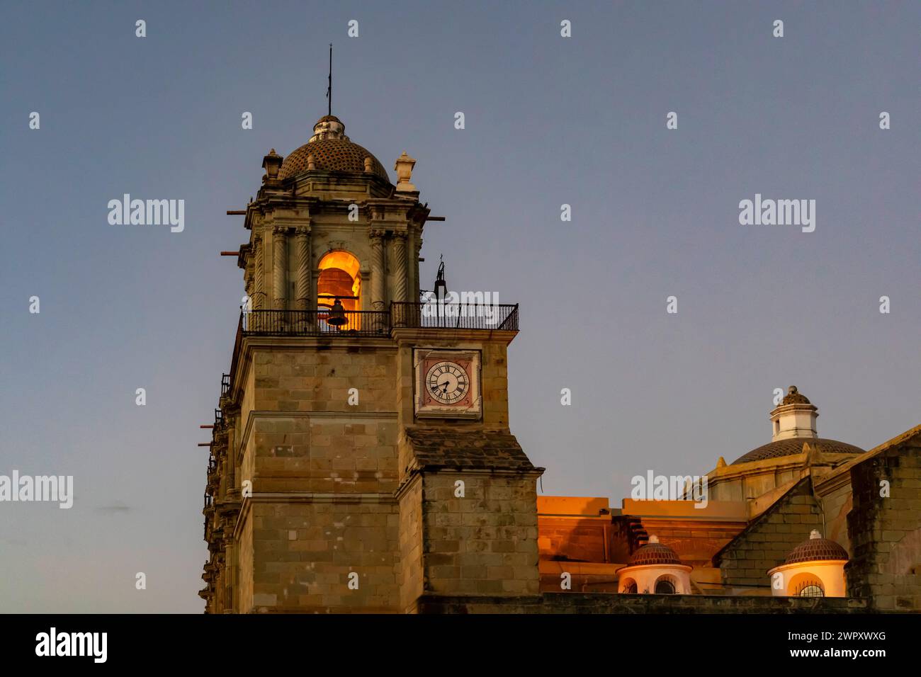 Catedral metropolitana de oaxaca nuestra senora de la asuncion hi-res stock photography and ...