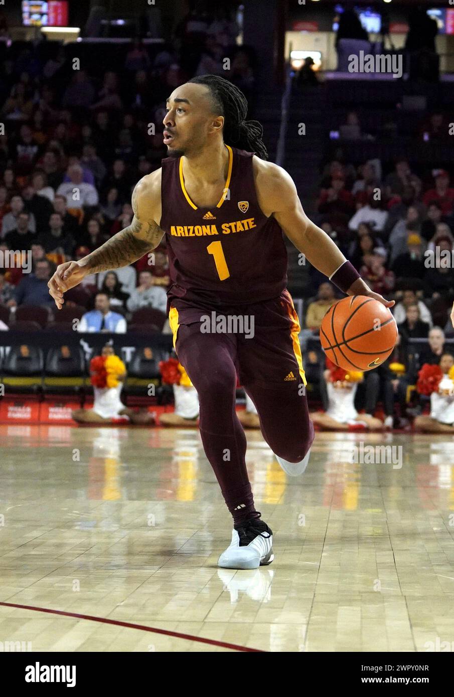 Arizona State Sun Devil guard Frankie Collins (1) makes a move with the ...