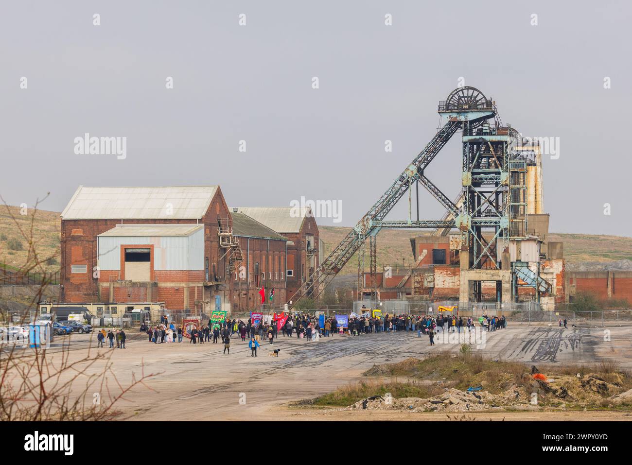 Doncaster, UK. 09 MAR, 2024. A distant shot of Hatfield Colliery and ...