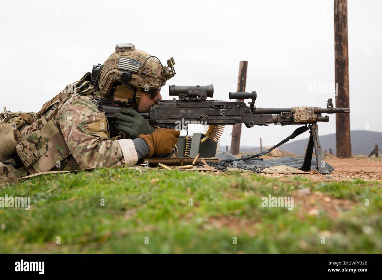 A U.S. Army Green Beret assigned to 1-10th Special Forces Group ...