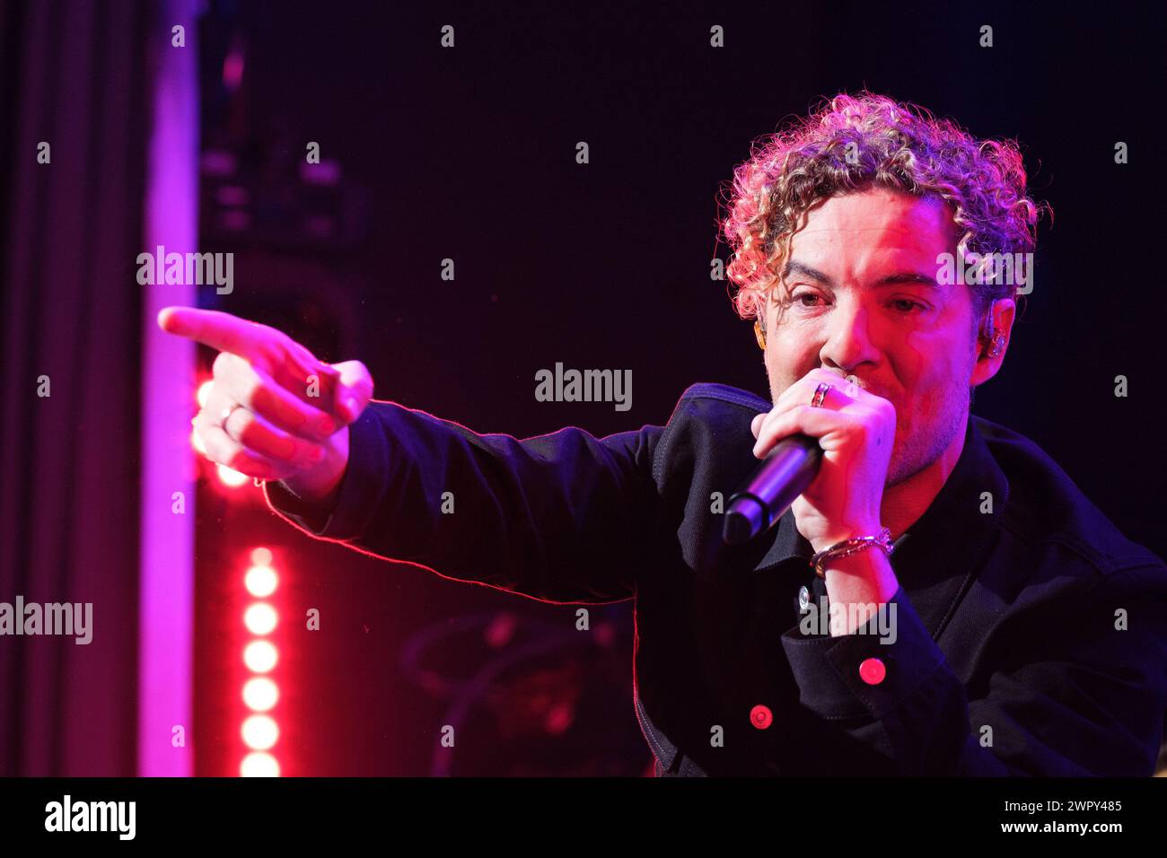David Bisbal performs on stage during the "Los40 Basico Santander ...