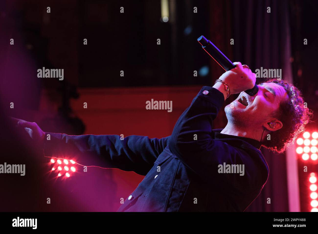 David Bisbal performs on stage during the "Los40 Basico Santander ...