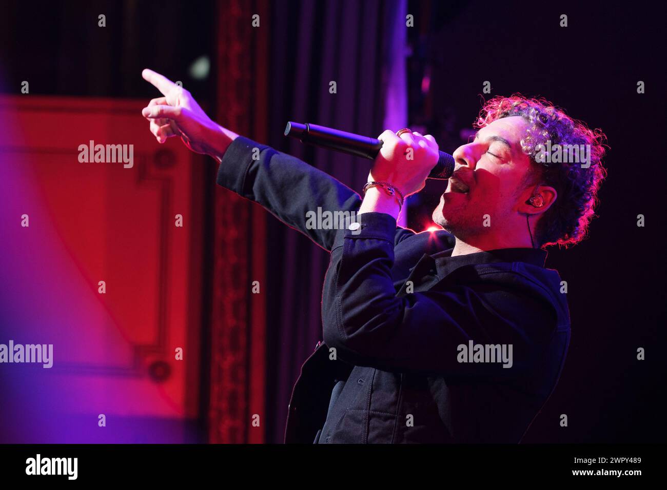 David Bisbal performs on stage during the "Los40 Basico Santander ...