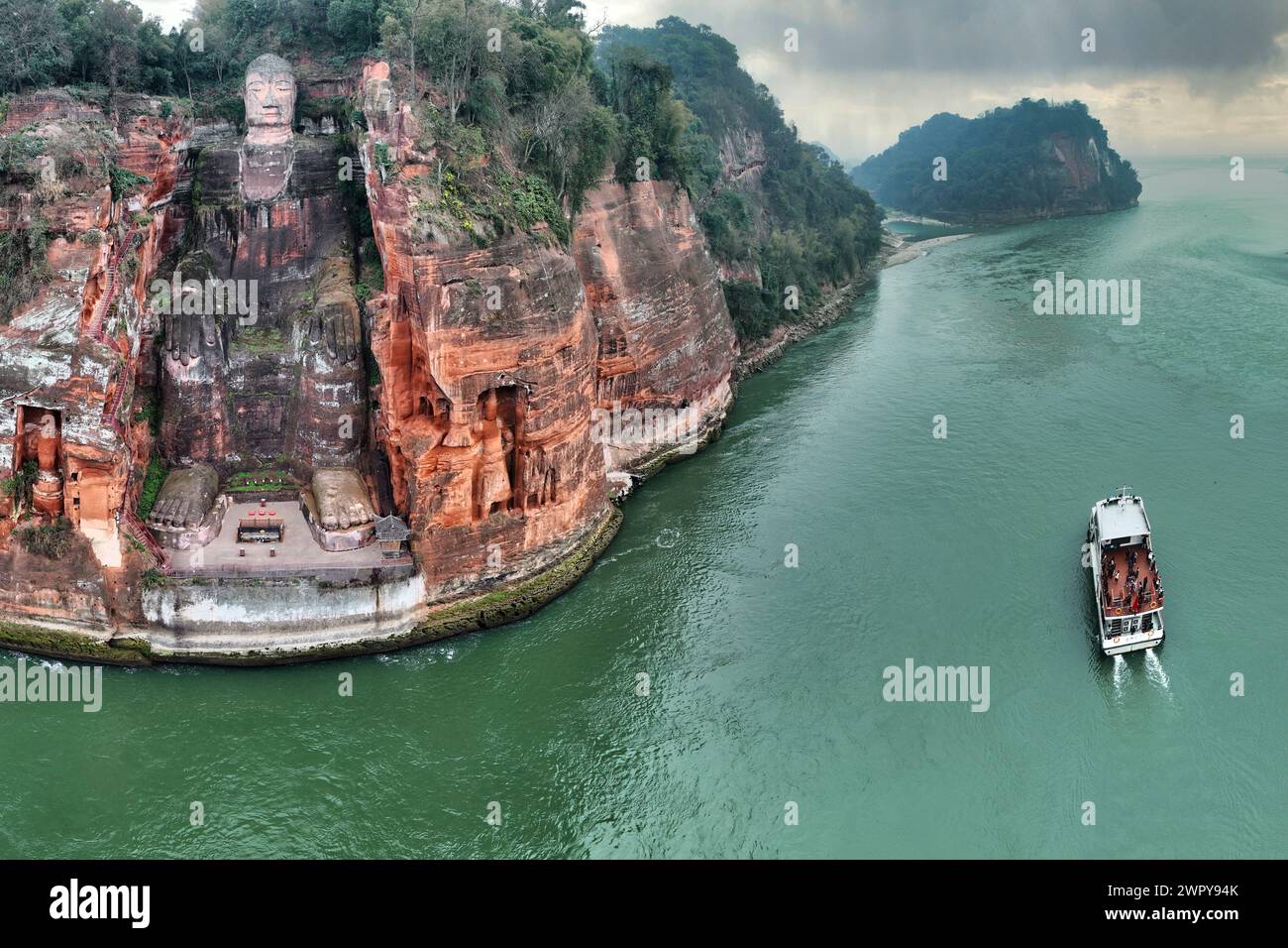 Giant Leshan Buddha near Chengdu, China Stock Photo - Alamy