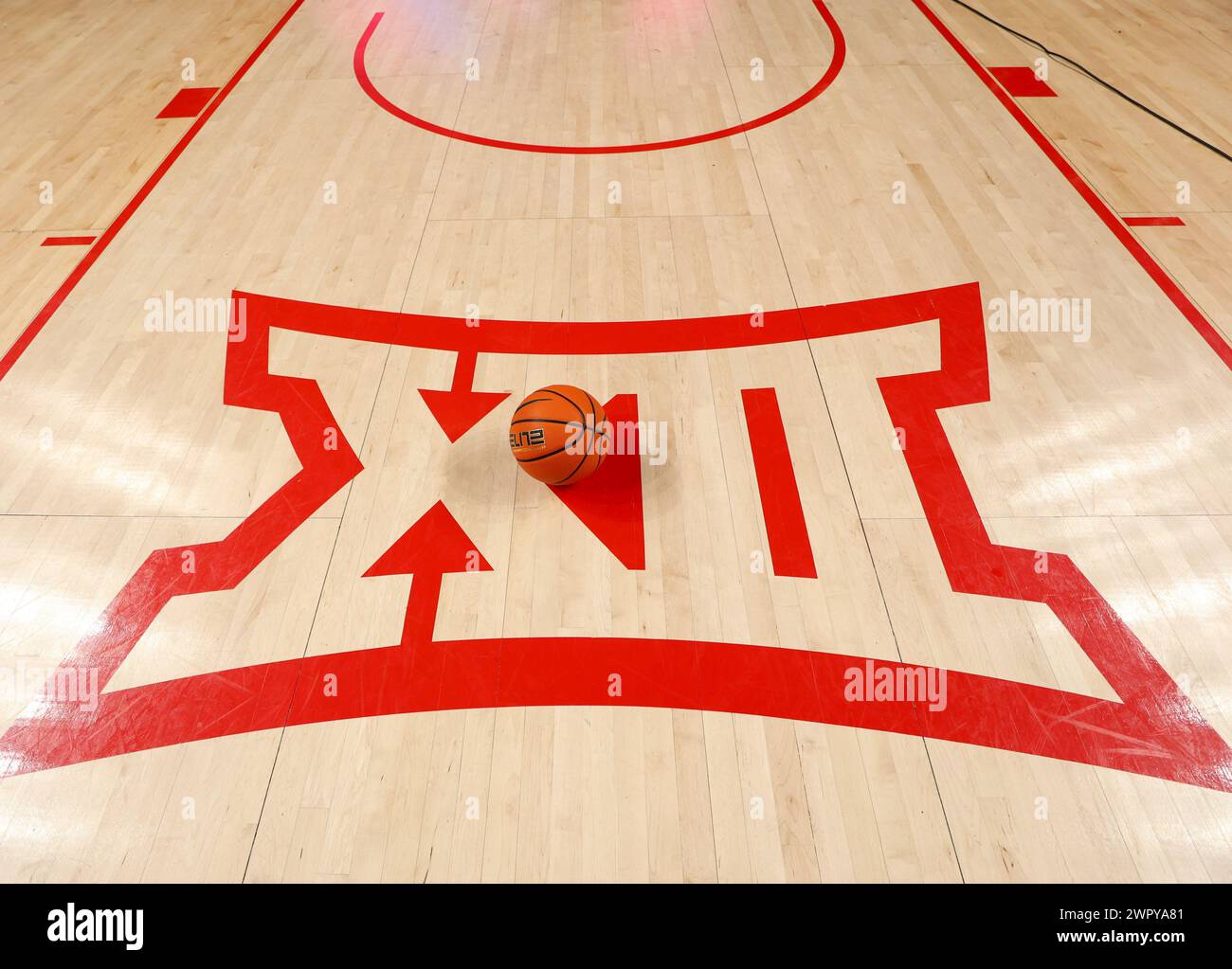 Houston cougars mens basketball hi-res stock photography and images - Alamy