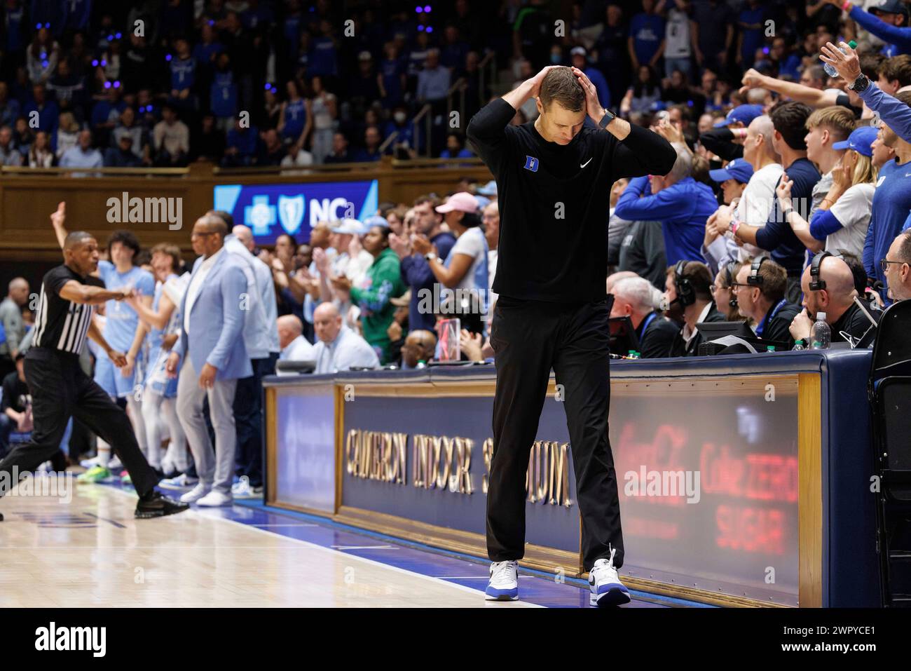 Duke head coach Jon Scheyer reacts after a foul during the second half ...
