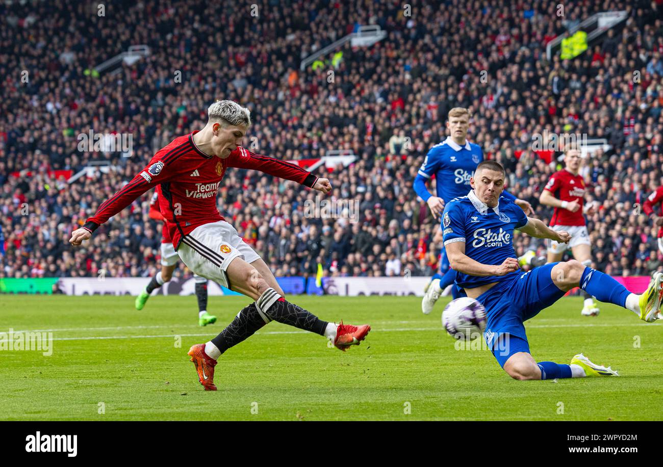 Alejandro garnacho everton hi-res stock photography and images - Alamy