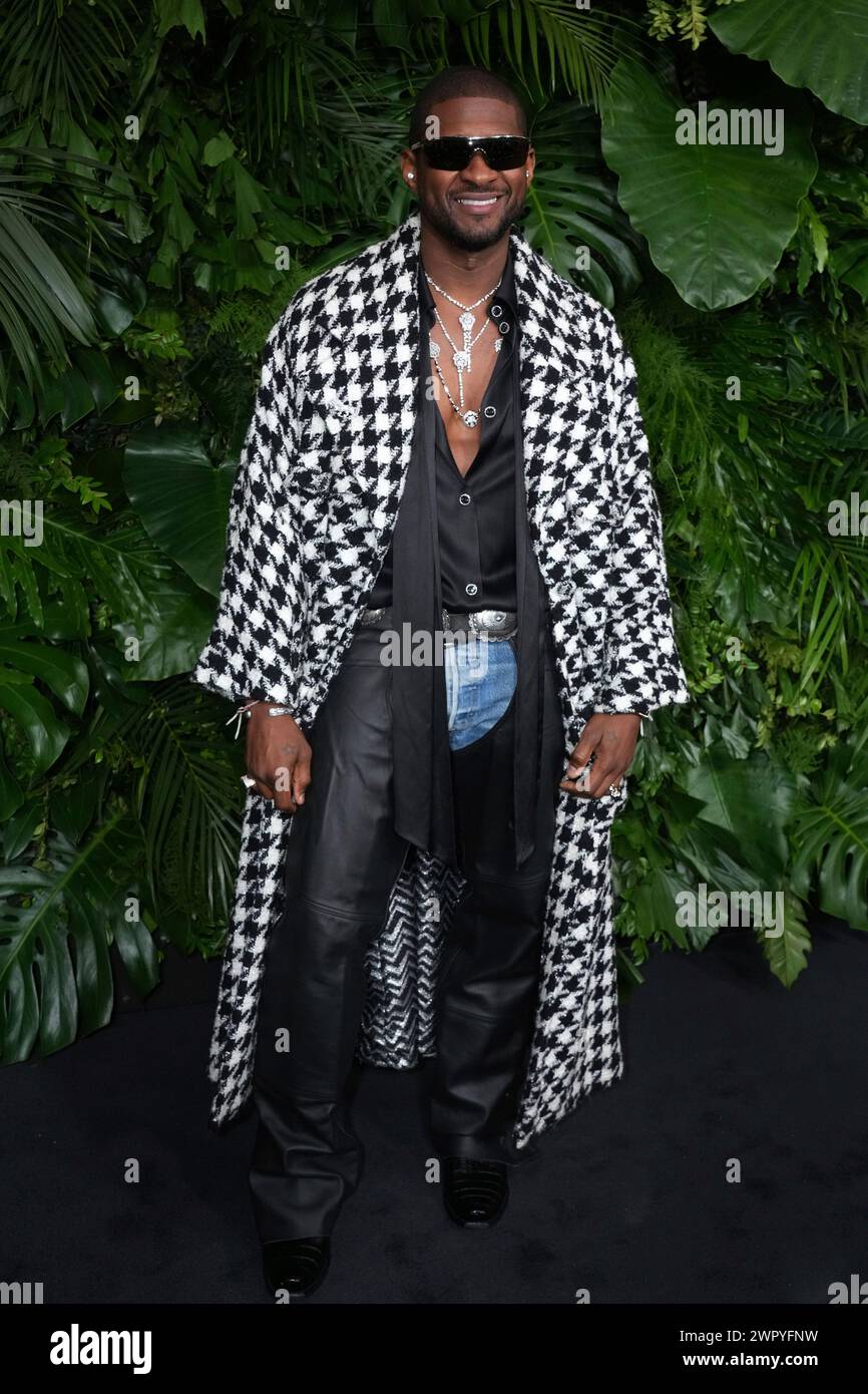 Usher arrives at Chanel's 15th Annual Pre-Oscar Awards Dinner on ...