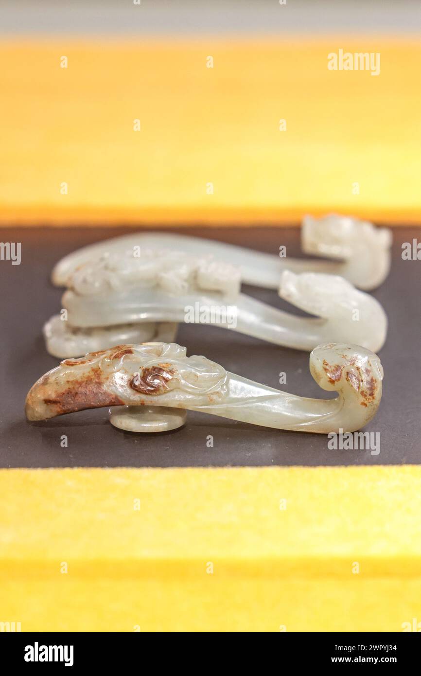 Relics with dragon element patterns are seen at Nanjing Museum, Jiangsu ...