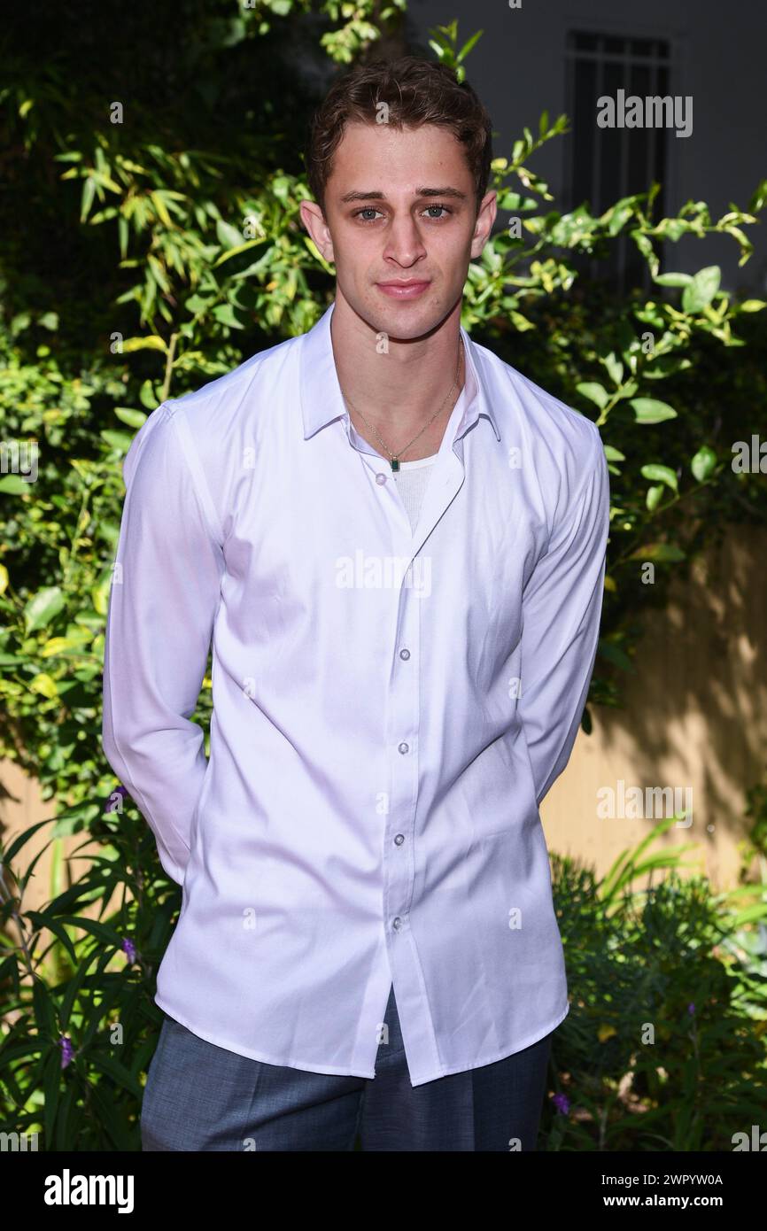 Beverly Hills, USA. 09th Mar, 2024. Nick Itkin walking on the red carpet at the Gold Meets Gold ...