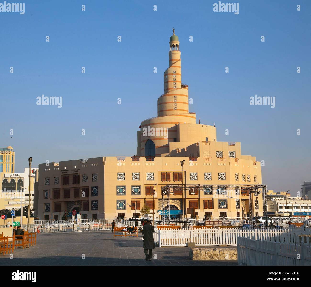 Traditional qatari architectural style hi-res stock photography and ...