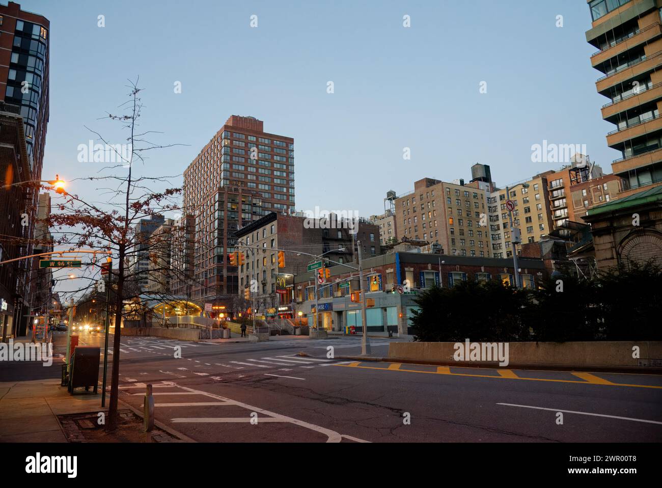 typical shots of manhattan and new york life, traffic signs, squirrels ...
