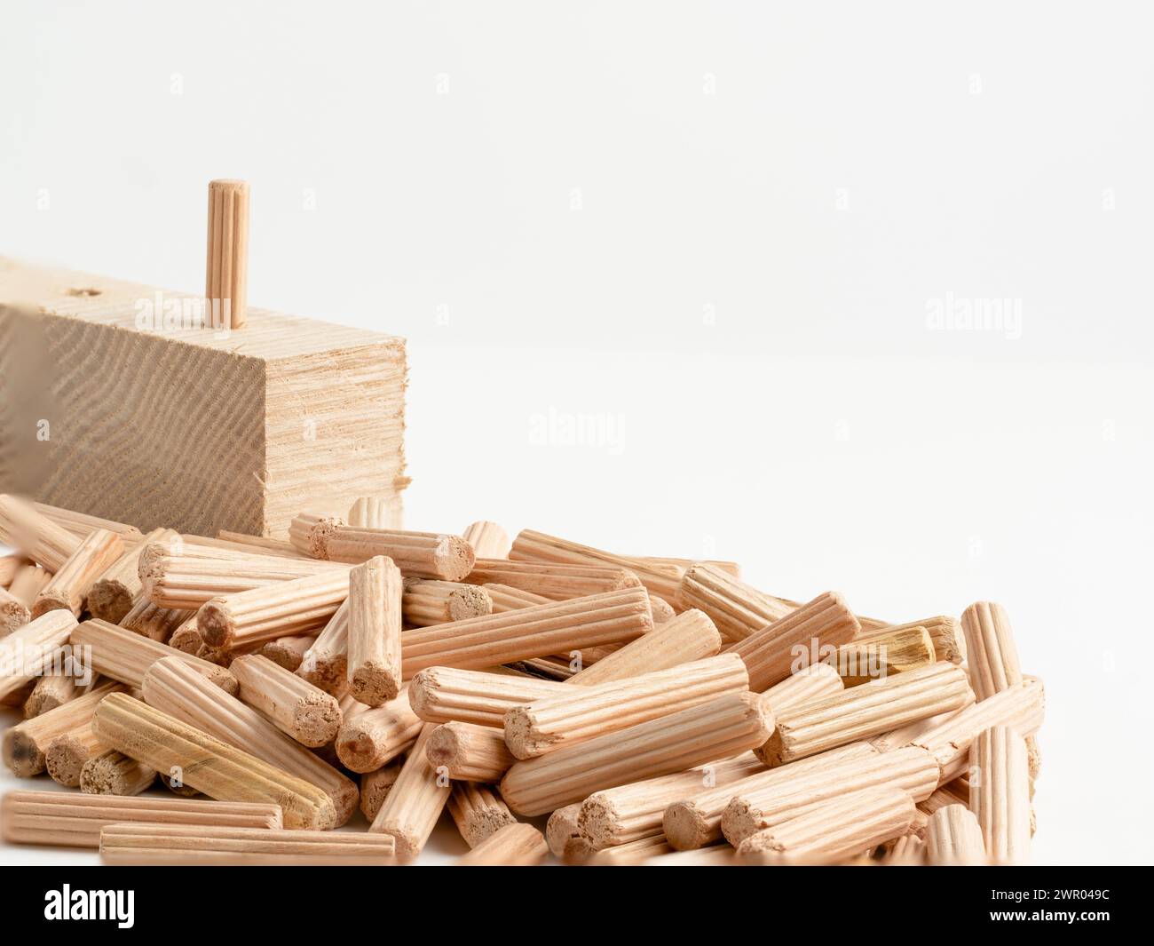 Dowel joint hi-res stock photography and images - Alamy