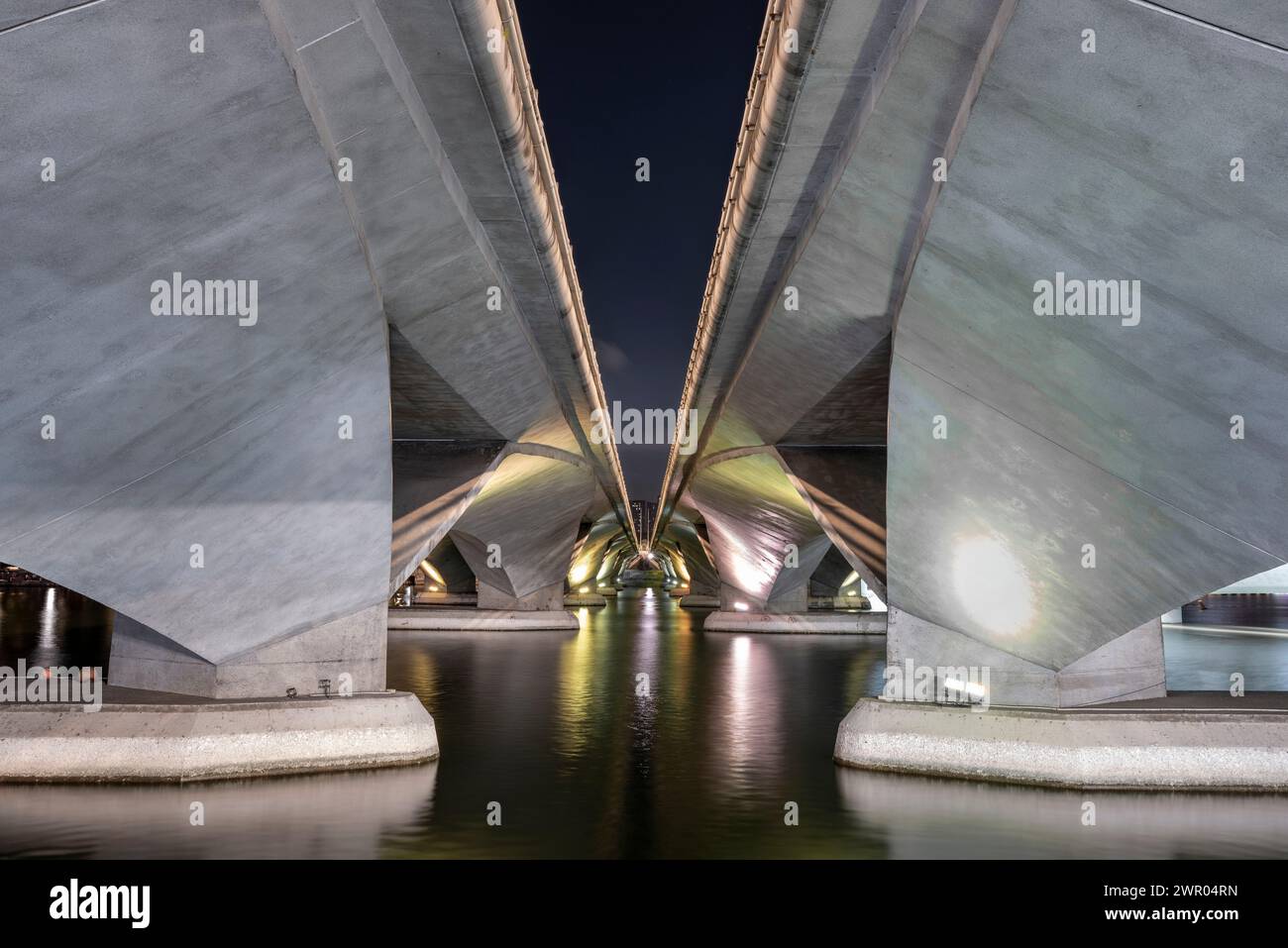 Esplanade architecture detail singapore hi-res stock photography and ...