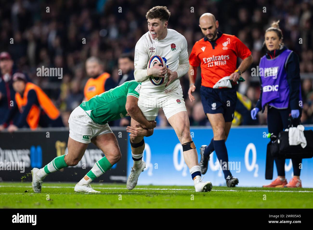 Tommy Freeman of England under pressure from Jamison Gibson-Park of ...