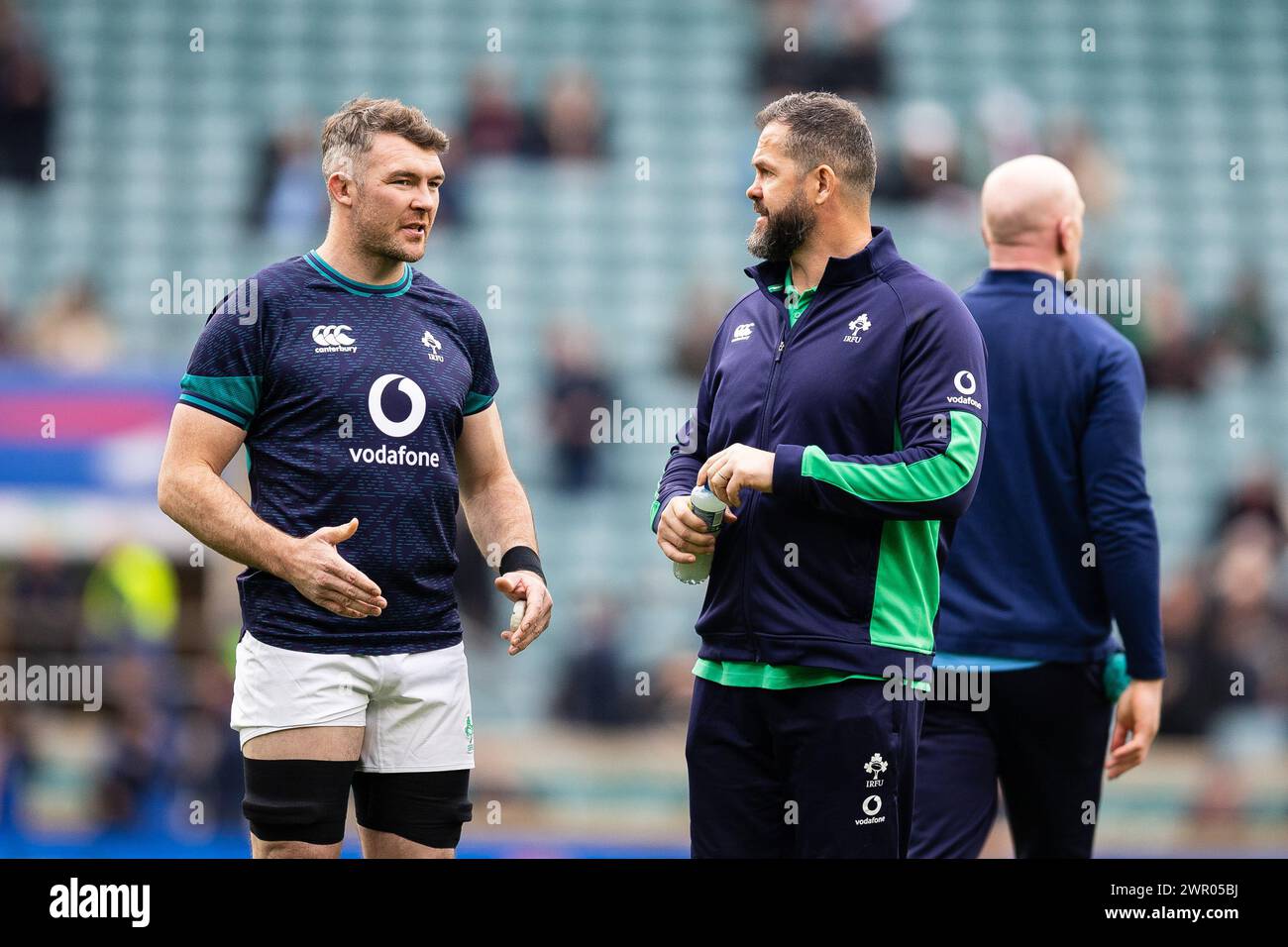 Peter Oâ€™Mahony of Ireland with Head Coach Andy Farrell of Ireland ...