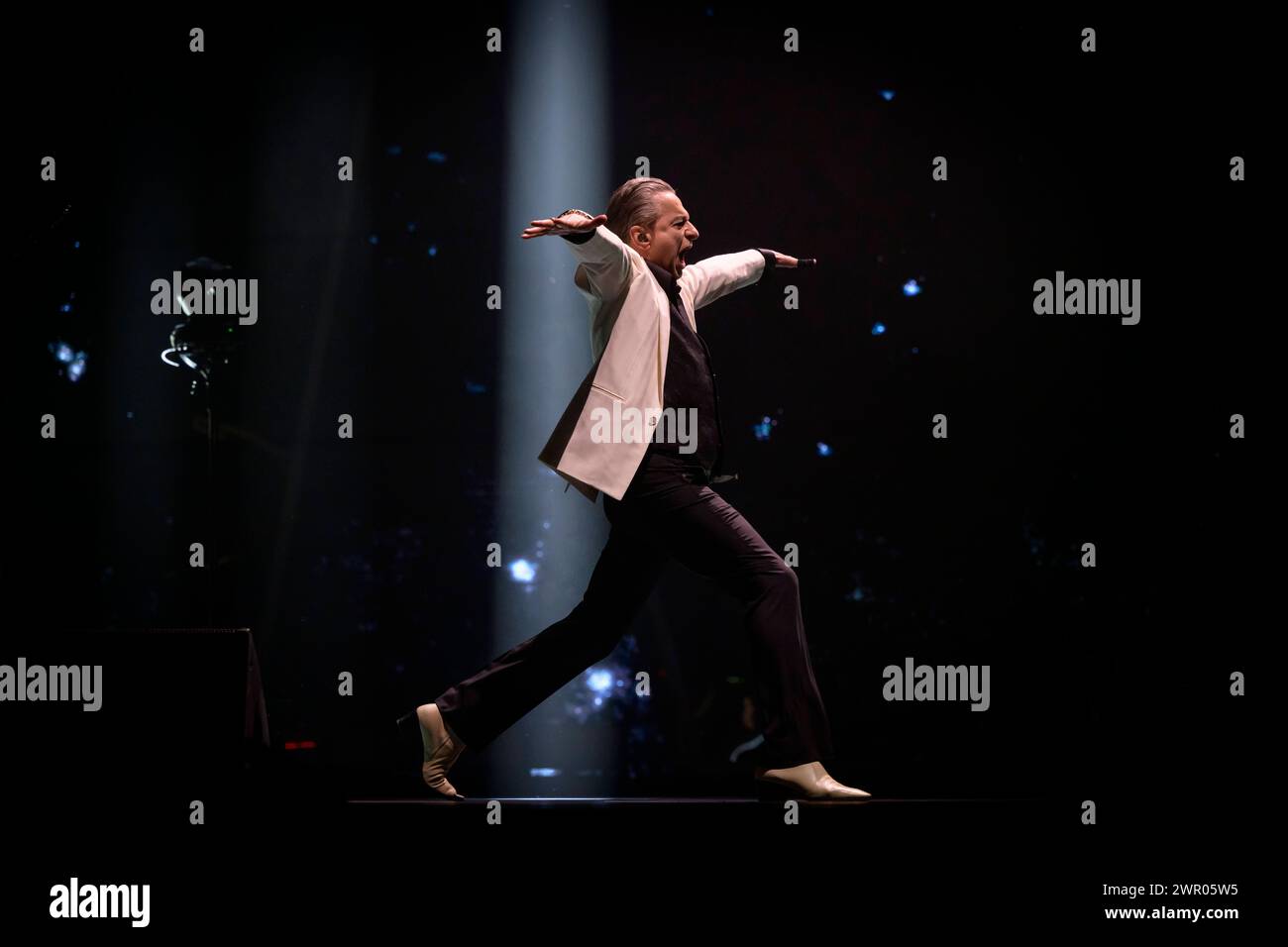 Depeche Mode Dave Gahan - Memento Mori World Tour 2024 - live in der ...