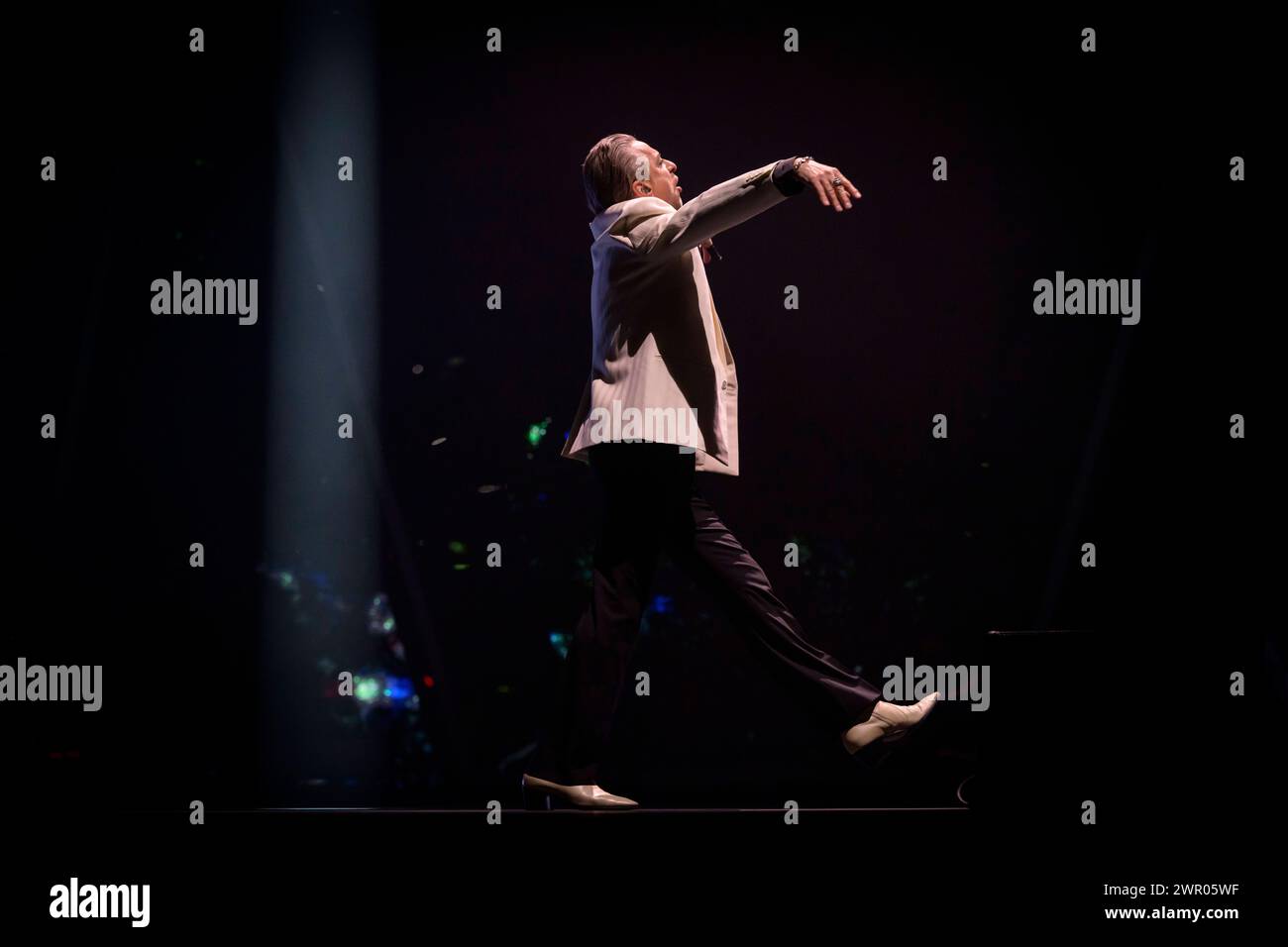 Depeche Mode - Memento Mori World Tour 2024 - live in der Olympiahalle ...