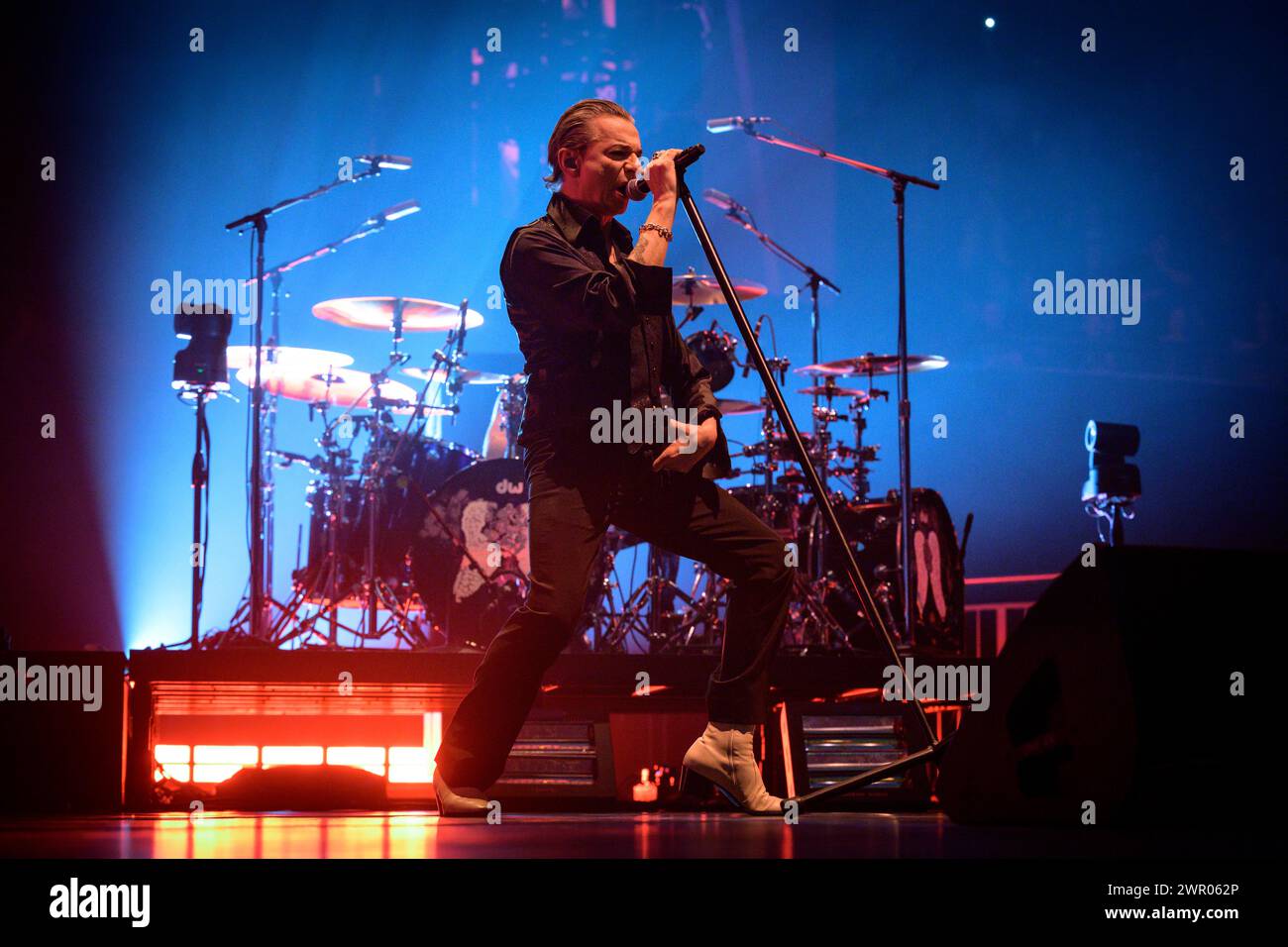 Depeche Mode Dave Gahan - Memento Mori World Tour 2024 - live in der ...